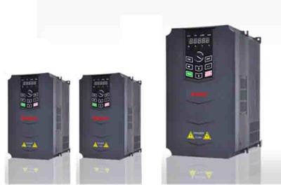 China Adjust Output Frequency Solar Pump Controller Realize Maximum Power Point Tracking for sale