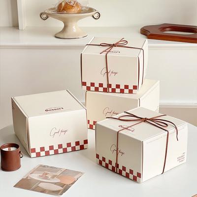 China Thickened White Packaging Paper Box Cardboard Collapsible Cardboard Box 10cm for sale