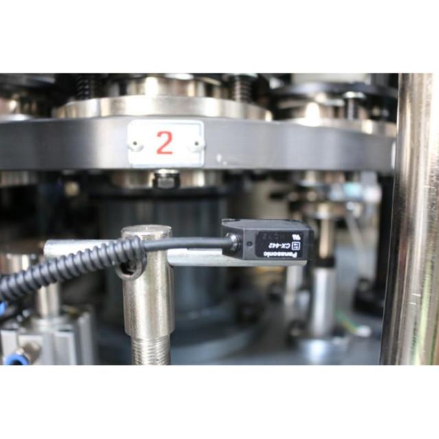 Shunda SMD-90 Automatic Paper Cup Machine in operation