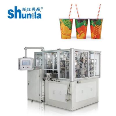 중국 자동 종이 컵 제조 기계 는 부드럽고 효율적 으로 작동 한다 판매용