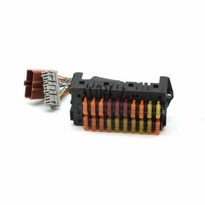 Cina Fusibile di Electrical Parts YN73E00001F3 dell'escavatore di SK200SR e contenitore di relè in vendita