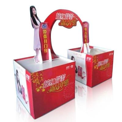 Cina Esposizione stampata completa del deposito del cartone di Dumpbin di posizione per i prodotti personali in vendita
