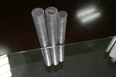 Cina Spazio all'aperto perforato lega della struttura della finestra 0,5 perforato del metallo della metropolitana del metallo in vendita