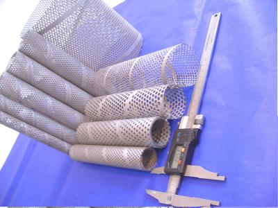 Cina Perforazione saldata metropolitana del metallo perforata SS304 del diametro 31.75mm per decorare in vendita