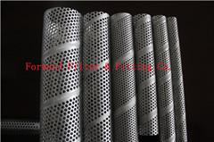 Cina Di alluminio/ha galvanizzato la metropolitana perforata del metallo, tubatura della rete metallica su misura in vendita