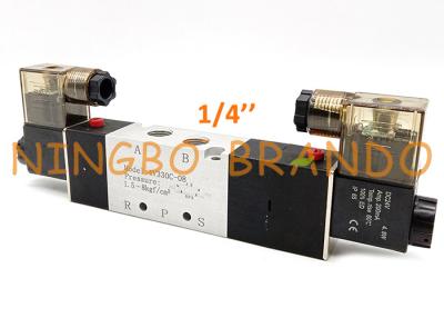中国 4V330C-08 1/4"閉鎖した中心5の方法3位置の空気の電磁弁 販売のため