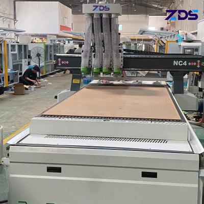 중국 20 kw 판식 가구 목공 CNC 기계 주축 컴퓨터 통제된 벌목꾼 4명 판매용