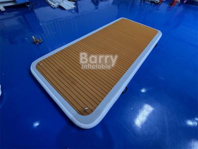 Chine Impression numérique Plateforme de natation gonflable flottante avec pompe à air et couleur personnalisée à vendre