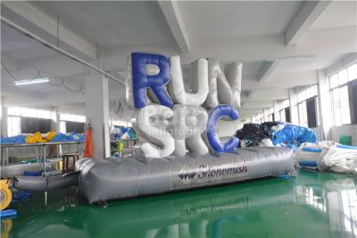 Cina Su misura annunciando le lettere gonfiabili giganti con la stuoia inferiore 5x1.5m in vendita