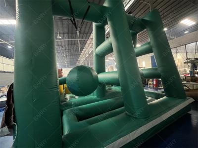 China Gran salto inflables salpicador tobogán campo de obstáculos juego inflables obstáculos trampolín parque para niños y adultos en venta