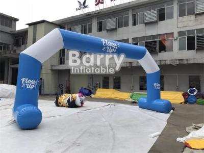 Cina Arco gonfiabile su ordinazione di logo di stampa per la decorazione SCT EN71 di nozze in vendita