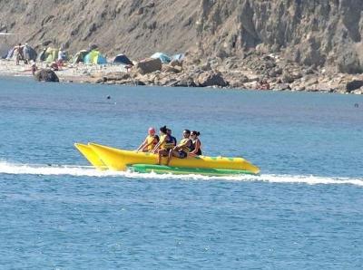 Chine Jouets gonflables de flottement de l'eau, bateau gonflable de l'eau de PVC avec 12 sièges à vendre