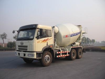 중국 8 - 350L 물 탱크 HZZ5250GJBJF를 가진 10cbm 6x4 Faw 그룹 이동 구체 믹서 트럭 판매용