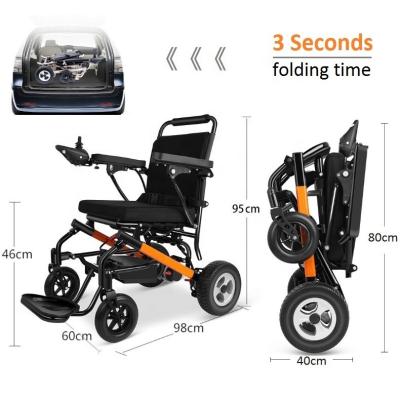 China KSM-602 Portable lightweight wheelchair ultra light foldable remote control electric wheelchair auto open and fold wheelchair à venda
