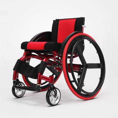 Cina KSM- 220 Hot selling sport folding wheelchair lightweight manual wheelchair for the elderly in vendita