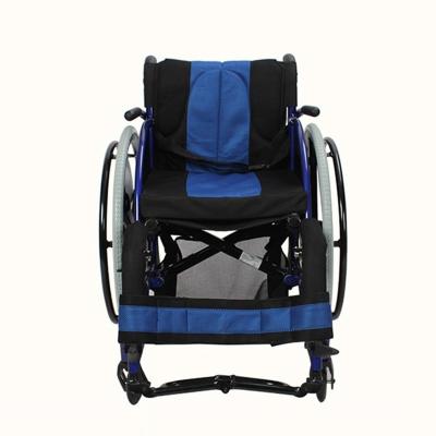 Cina KSM- 221 2022 Newly developed manual sport wheelchair folded lightweight wheelchair for sale in vendita