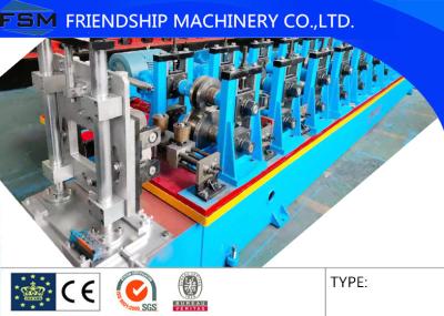 China Anti-seismic de Vormmachine 3.0mm het Ponsengaten 21x41, 41x41,41x61 van het Kaderbroodje van Dikteautomaitc, Te koop