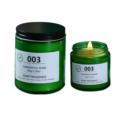 Cina Il regalo profumato della candela della bottiglia crema verde ha messo la candela profumata della cera che non dà fumo fatta a mano della soia in vendita