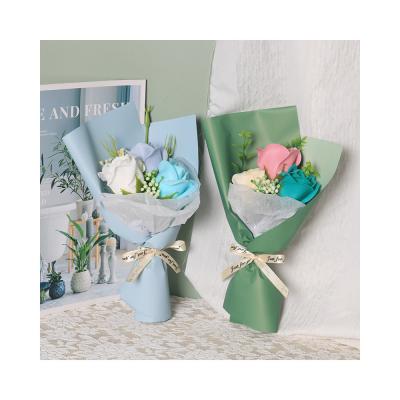 Cina Regalo creativo del mazzo del fiore di festa della Mamma con tre rose in vendita