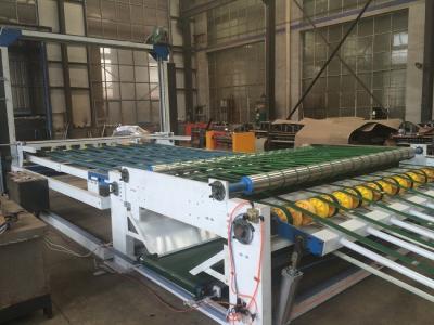 Cina Cartone ondulato automatico professionale che rende a macchina una garanzia da 1 anno in vendita