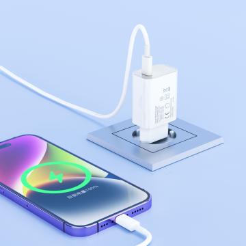25W USB-C Fast Charger front view