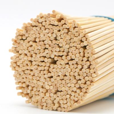 Chine Oden a bouilli les bâtons en bambou de mouton de brochettes autour des brochettes en bambou pour le barbecue à vendre