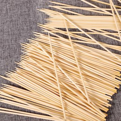 Chine Oden a bouilli les bâtons en bambou de mouton de brochettes autour des brochettes en bambou pour le barbecue à vendre