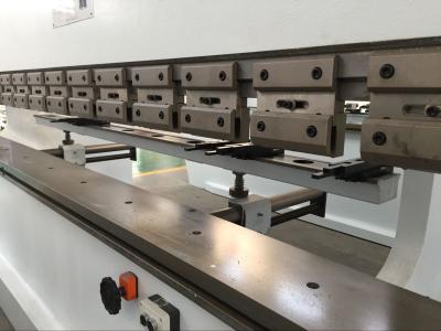 Κίνα Υδραυλική μηχανή 160 τόνος 3200mm/4000mm, μηχανή φρένων Τύπου πενσών φρένων προς πώληση