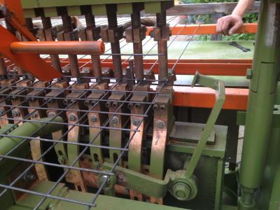 China Máquina de soldadura 380v da malha da cerca JQ-HWJ3-6 com comprimento da malha de 6-12m à venda
