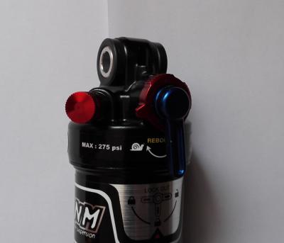 Κίνα Mtb Bicycle Air Suspension Shock DNM AOY-42RC with Damper Rebound/Compression adjustment/Lockout 165mm-200mm length προς πώληση