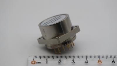 China Sensor de acelerómetro de pico de vibración seno 25g@20Hz ~ 2000Hz para mediciones críticas en venta