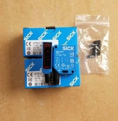 中国 SICK W12-3 接近光電センサー 30-500mm 検出範囲 販売のため