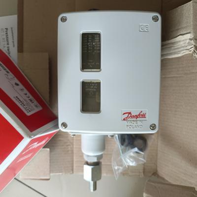 China Interruptor de presión Danfoss RT5A para refrigeración de amoníaco IP65 en venta