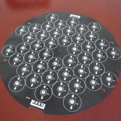 中国 カスタマイズされた32L銅の基盤はPCB板金属の中心の金のサーキット ボードを導いた 販売のため