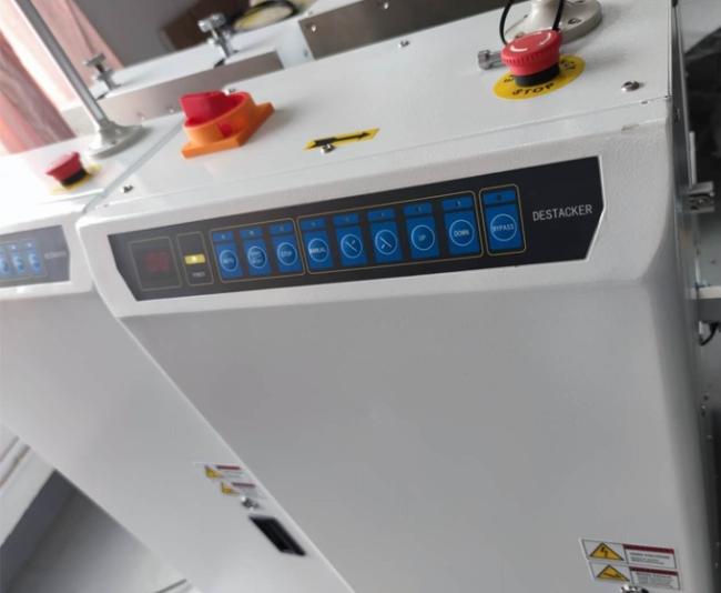 Mitsubishi PLC Program Control Easy And Smart Button Control Hand Crank 0.05kW 20L/Min PCB Destacker HS-DS400 2