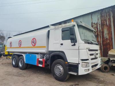 Κίνα 6X4 25000L φορτηγό δεξαμενόπλοιου από χάλυβα άνθρακα για πετρέλαιο, βενζίνη και ντίζελ 351-450hp χειροκίνητο κιβώτιο προς πώληση