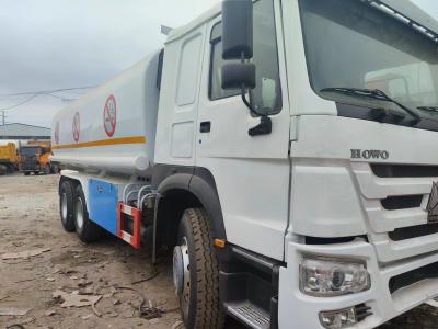 Κίνα 6X4 25000L φορτηγό δεξαμενόπλοιου από χάλυβα άνθρακα για πετρέλαιο, βενζίνη και ντίζελ 351-450hp χειροκίνητο κιβώτιο προς πώληση