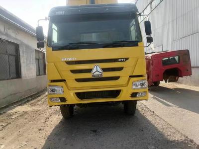 Chine Camion à décharge 10 roues jaune HOWO Sinotruk 6X4 Camion minier de 351-450 chevaux à vendre