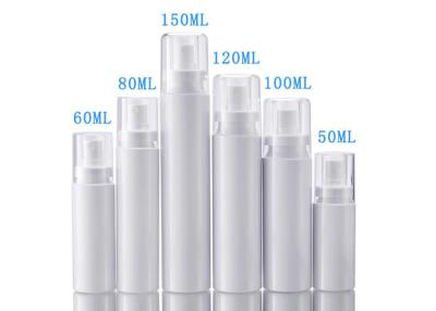 Cina Bottiglie cosmetiche di imballaggio di plastica di colore bianco con la pompa dello spruzzatore in vendita