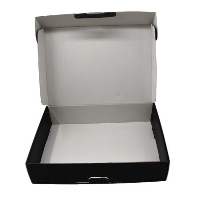 Chine L'annonce ondulée noire enferme dans une boîte Matt Lamination For Clothes à vendre