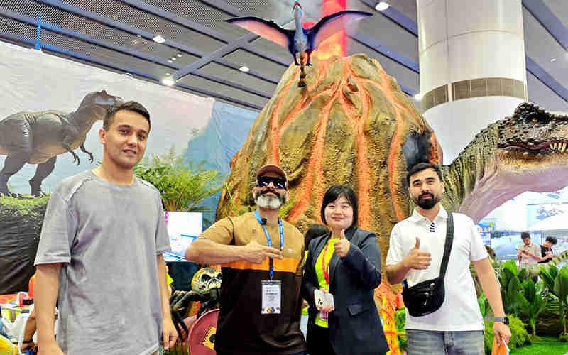Fornitore cinese verificato - Zigong New Era Dinosaur Landscape Manufacture Co., Ltd.