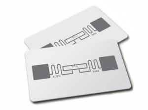 Cina Si raddoppia i chip carta sottile di prossimità del PVC RFID dello spazio in bianco di frequenza ultraelevata di 860 - 960 megahertz con la gestione di Chips For Library Hotel Shop di qualità in vendita