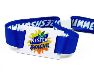 Cina Allungamento elastico Rfid Chip Wristband Lf Hf Waterproof di Nfc di prezzo franco fabbrica economico per gli hotel e l'evento degli ospedali in vendita