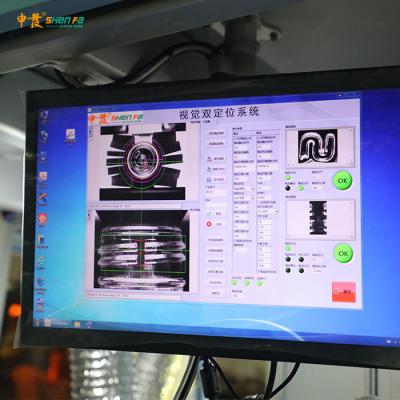 China Impresora automática de la pantalla de 2 colores para la botella plástica de cristal ULTRAVIOLETA en venta