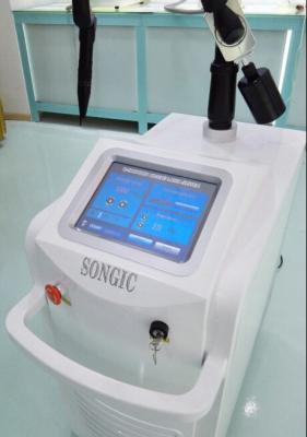 Cina Attrezzatura medica di rimozione del tatuaggio del laser del commutatore della Corea Q con il braccio del laser di 7 giunti in vendita