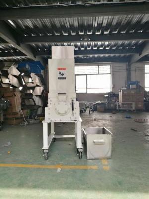 Chine Broyeur en plastique à vitesse réduite blanche OG-1LS du granulatoire 1.5KW 20 kg/h heures de capacité à vendre