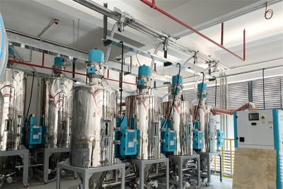China Capaciteit Plastic voedingssysteem met PLC afstandsbediening Capaciteit 500-2000 kg Te koop