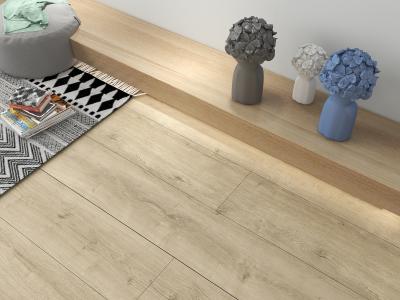 Cina Rivestimento in plastica autoadesiva con colla vinilica per piastrelle per pavimenti personalizzata in vendita