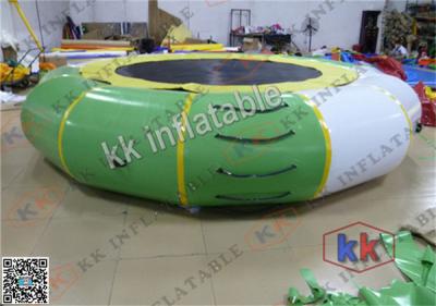 Cina Trampolino gonfiabile di galleggiamento dell'acqua del diametro del gioco 5m dell'acqua per saltare in vendita