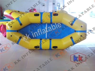 Cina Il crogiolo gonfiabile rigido alla moda 1,5 di PVC misura i kajak/zattere con un contatore gonfiabili in vendita